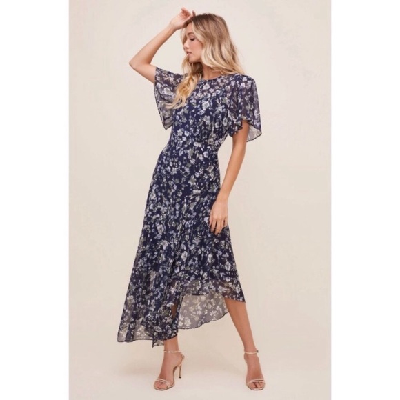Astr | Dresses | Nwot Astr The Label Flutter Sleeve Floral Maxi M ...